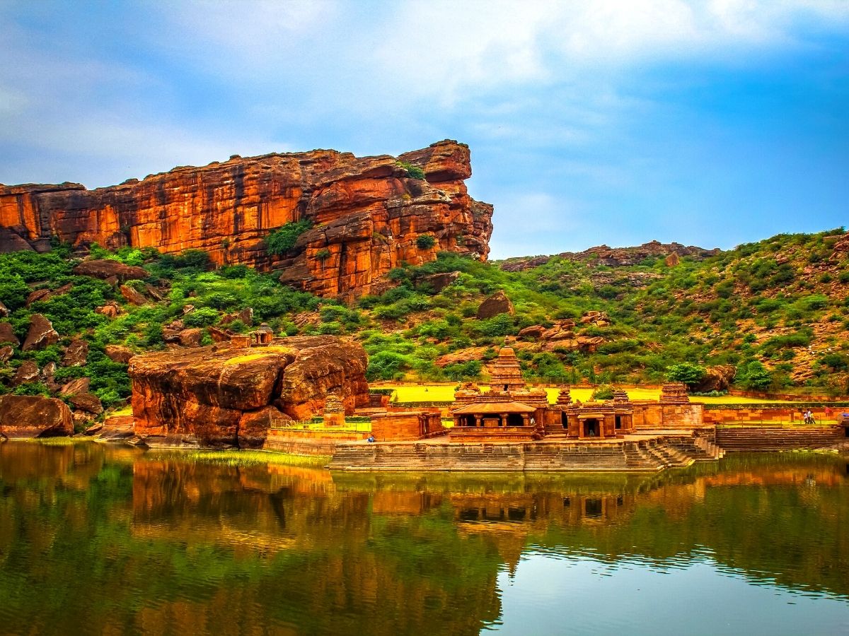 Badami Rock Climbing, Rappelling & Relic Tour | Monks on Wheels
