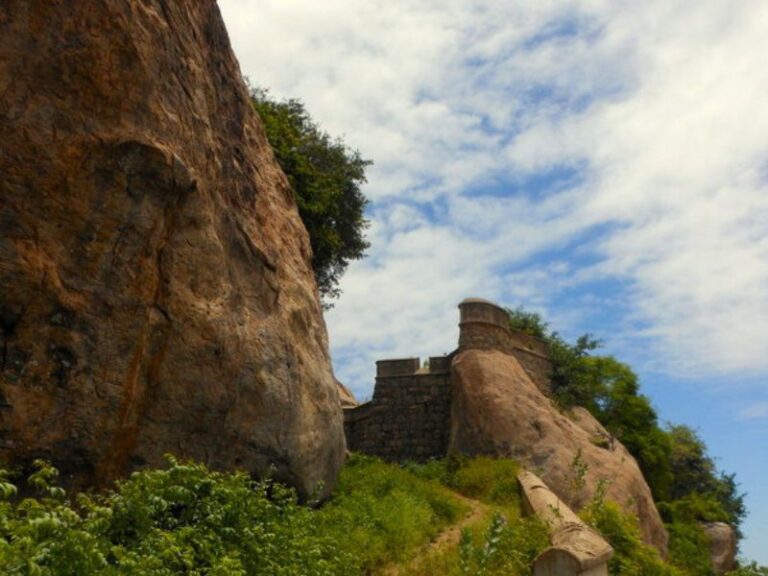 Rayakottai Fort Trek | Monks on Wheels
